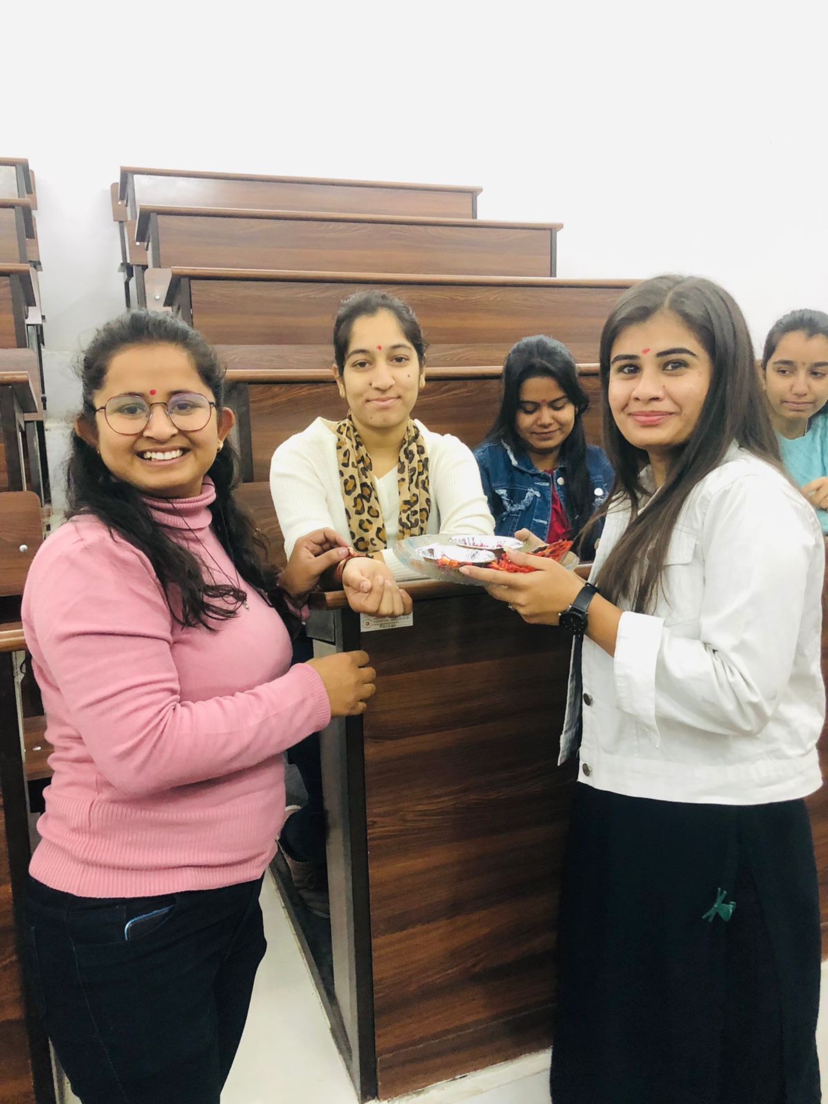 Photo Gallery :: Mohan Lal Sukhadia University